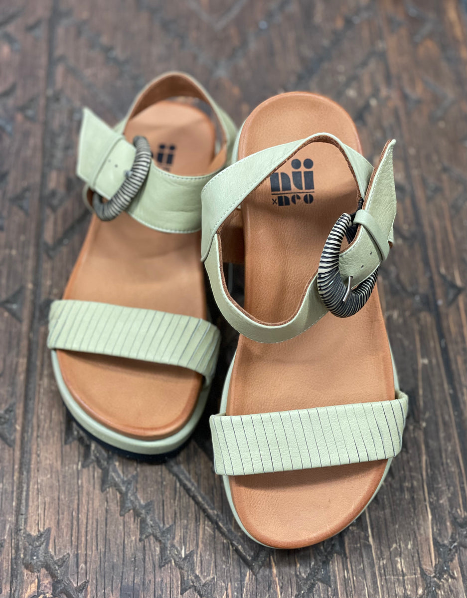 Nu x Neo Colette Scorpion Sandal – Bossi Boots